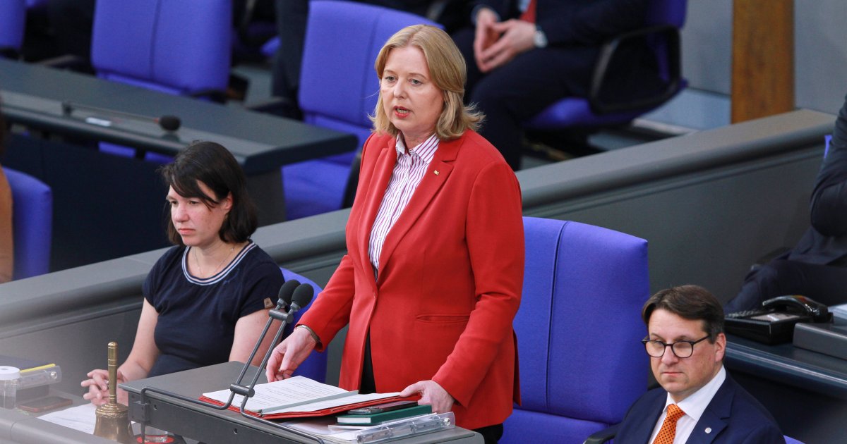 Bärbel Bas: „Wir werden den Demokratiefeinden unser Land nicht überlassen“